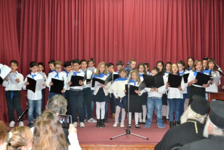 ΧΡΙΣΤΟΥΓΕΝΝΙΑΤΙΚΗ ΕΟΡΤΗ ΤΩΝ ΚΑΤΗΧΗΤΙΚΩΝ ΜΑΣ ΣΧΟΛΕΙΩΝ